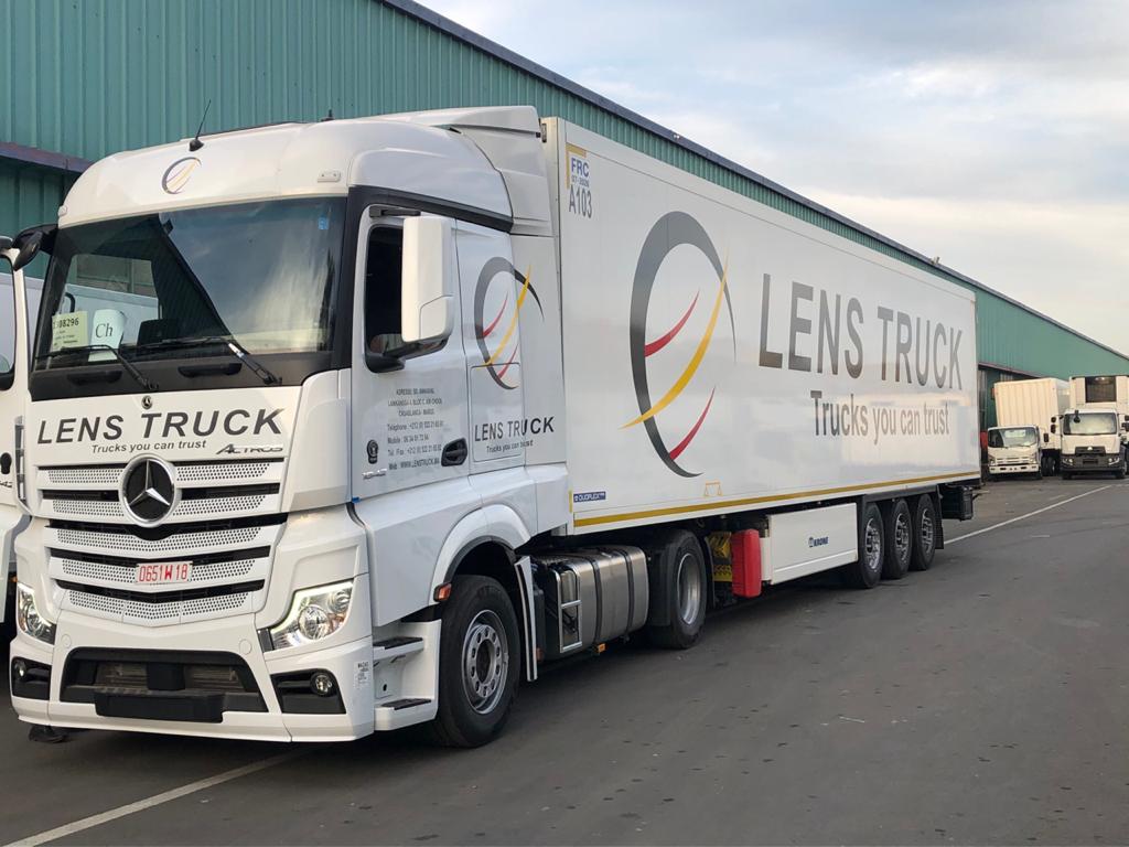 PHOTOS – LENS TRUCK