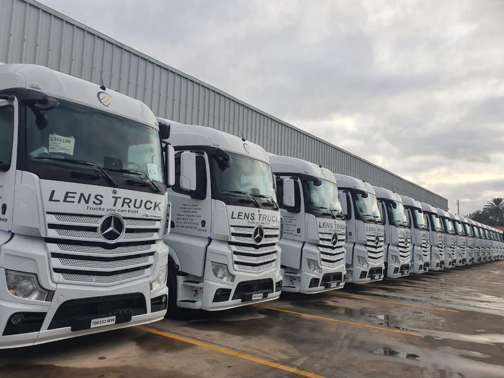 PHOTOS – LENS TRUCK