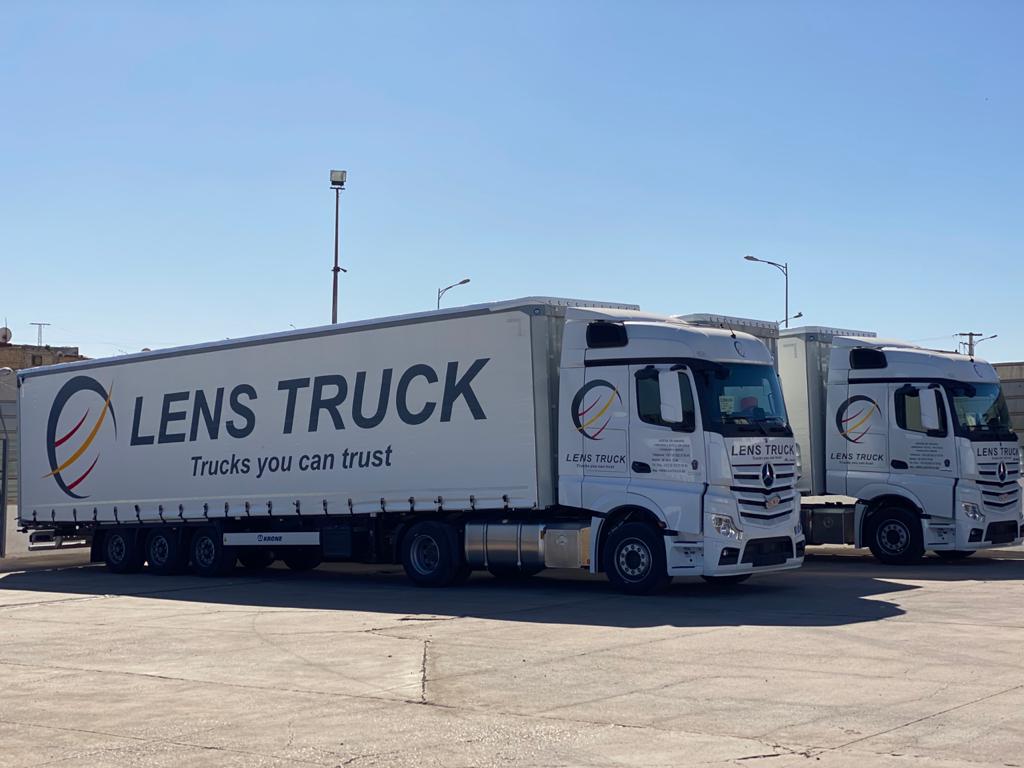 PHOTOS – LENS TRUCK